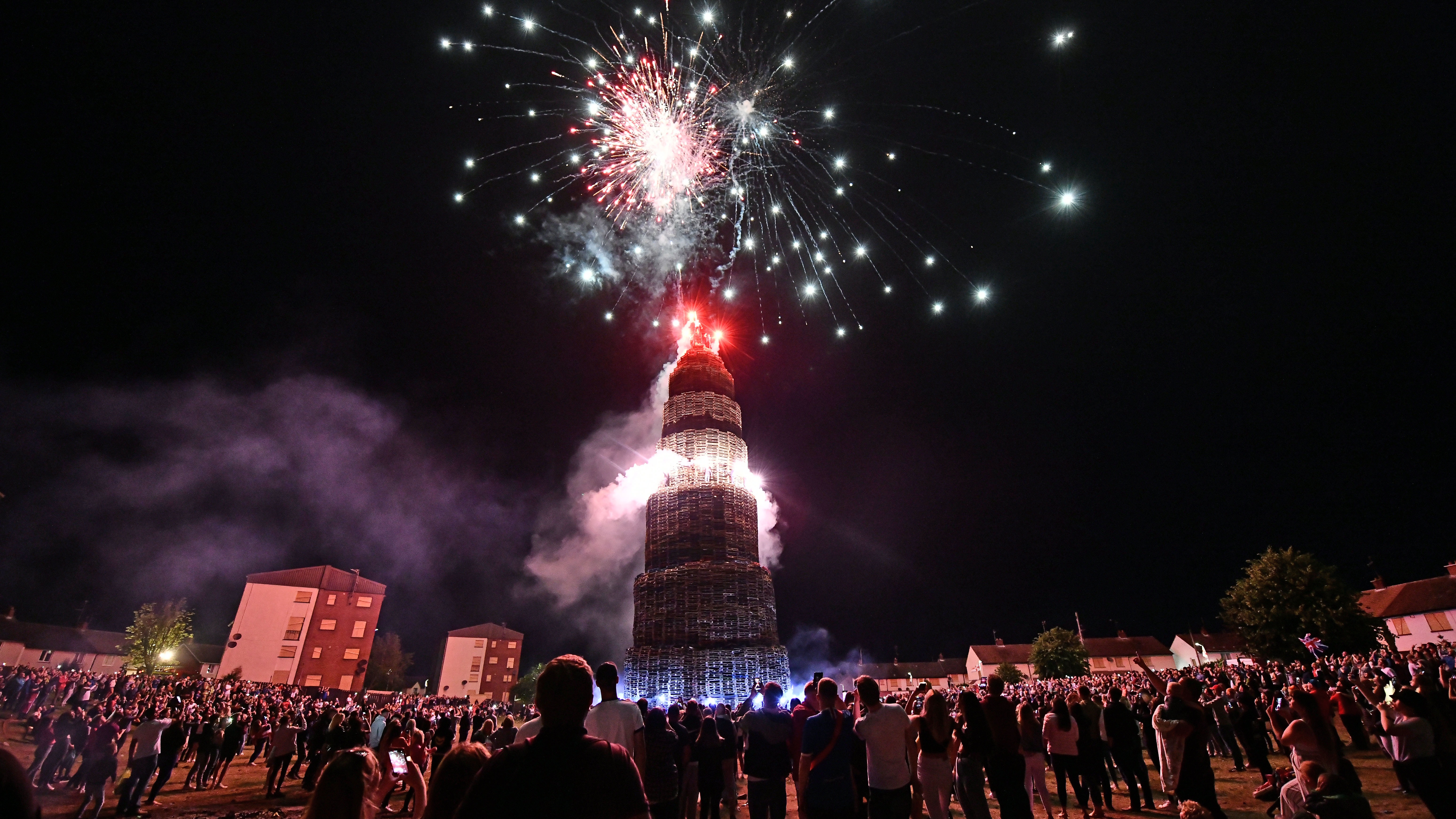 ‘Eleventh Night’ bonfires to be lit across Northern Ireland | UTV | ITV ...