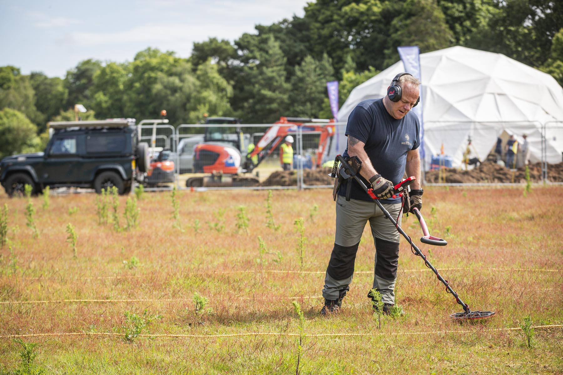 Byzantine bucket fragments discovered in new Time Team dig at Sutton ...