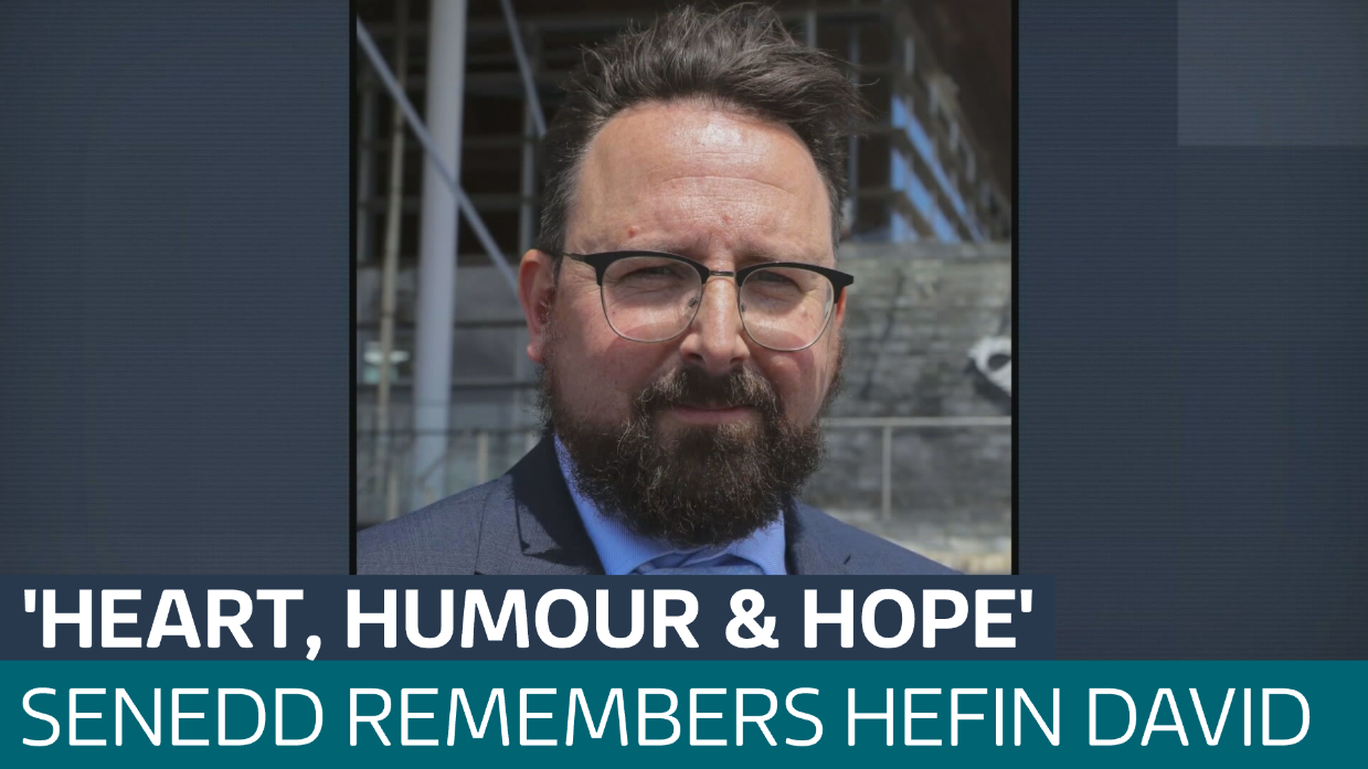 Politicians mark return to Senedd with tributes to late colleague Hefin ...
