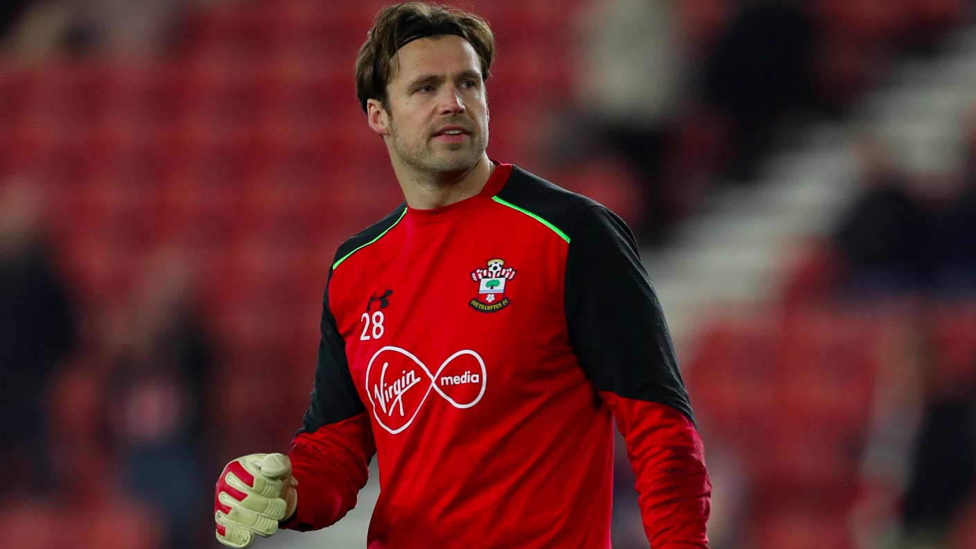 Southampton confirm new deal for goalkeeper Taylor | ITV News