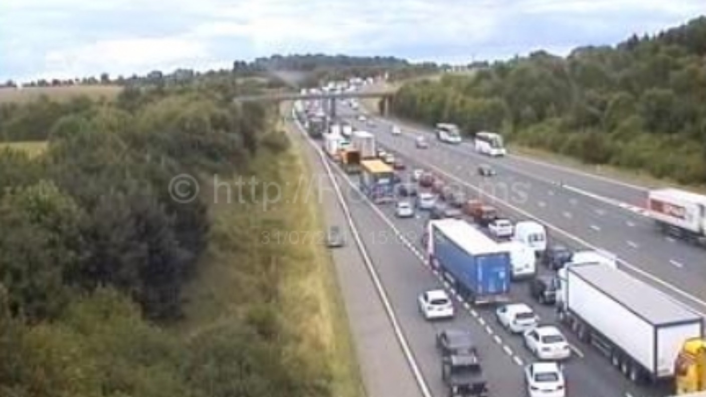 M40 closed due to 'serious accident' | ITV News Central