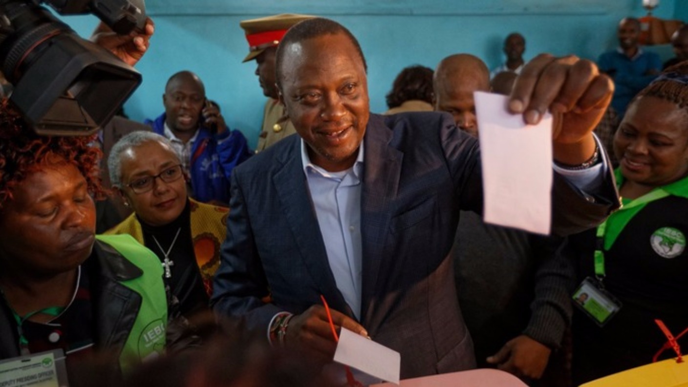 Kenya opposition disputes vote count showing President Kenyatta ahead ...