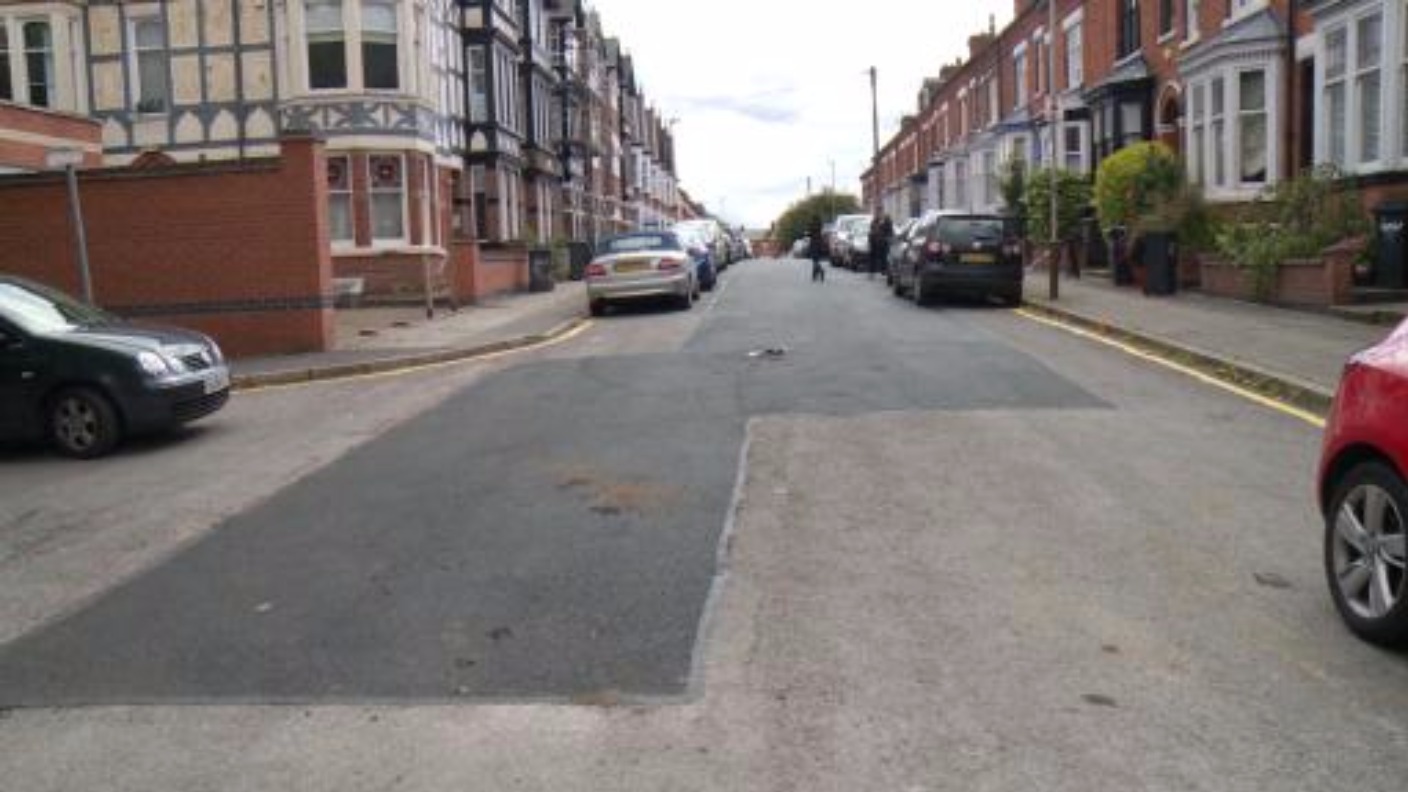 Residents 'appalled' by council road resurfacing job | ITV News Central