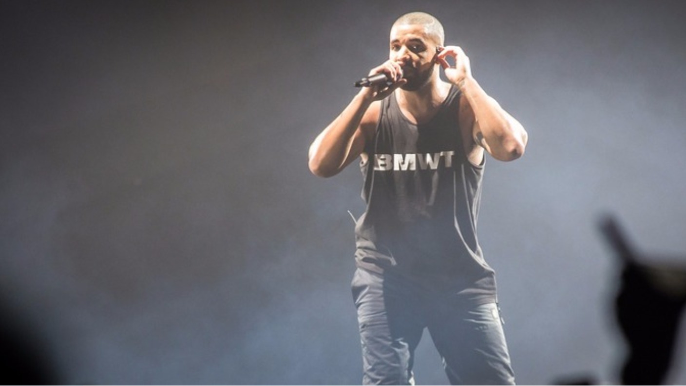 Dewsbury man avoids jail for urinating on woman at Drake concert | ITV ...