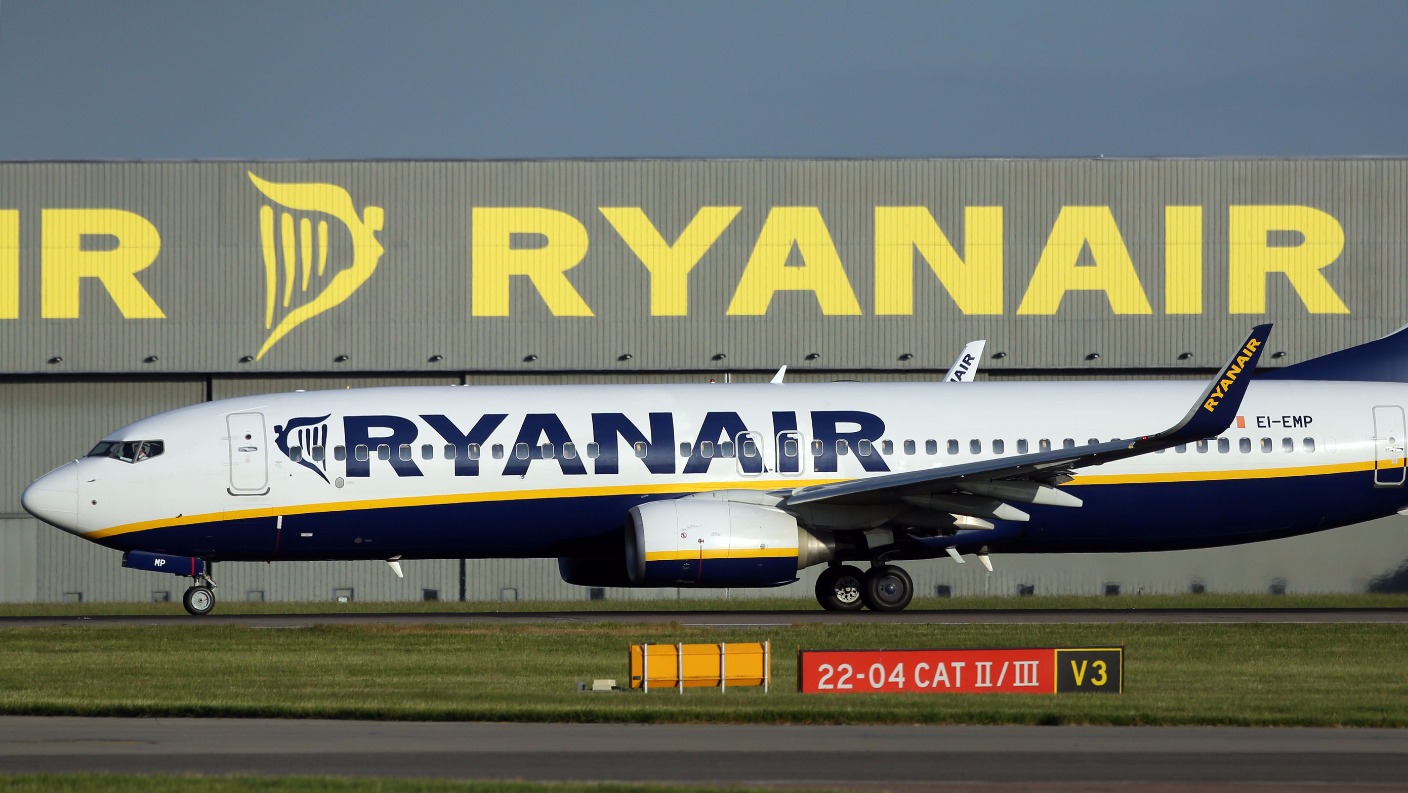 Ryanair's chief operating officer quits after pilot rostering mess ...