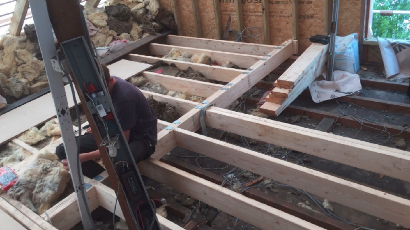 Rogue builder facing jail after £26,000 botched loft conversion | ITV ...