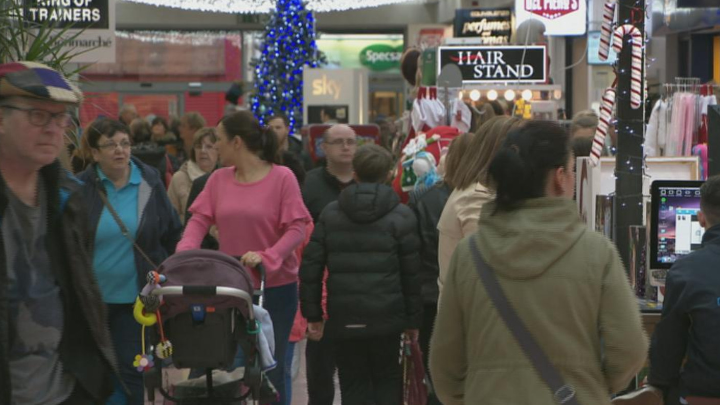 NI businesses boosted by cross-border shoppers | UTV | ITV News