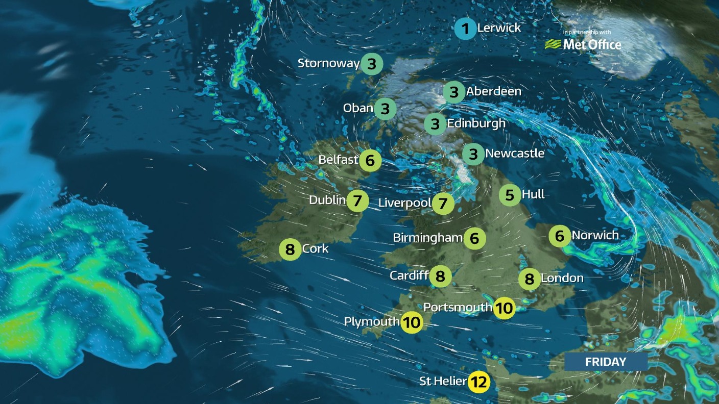 Weather: Strong gales and heavy rain in some areas | ITV News