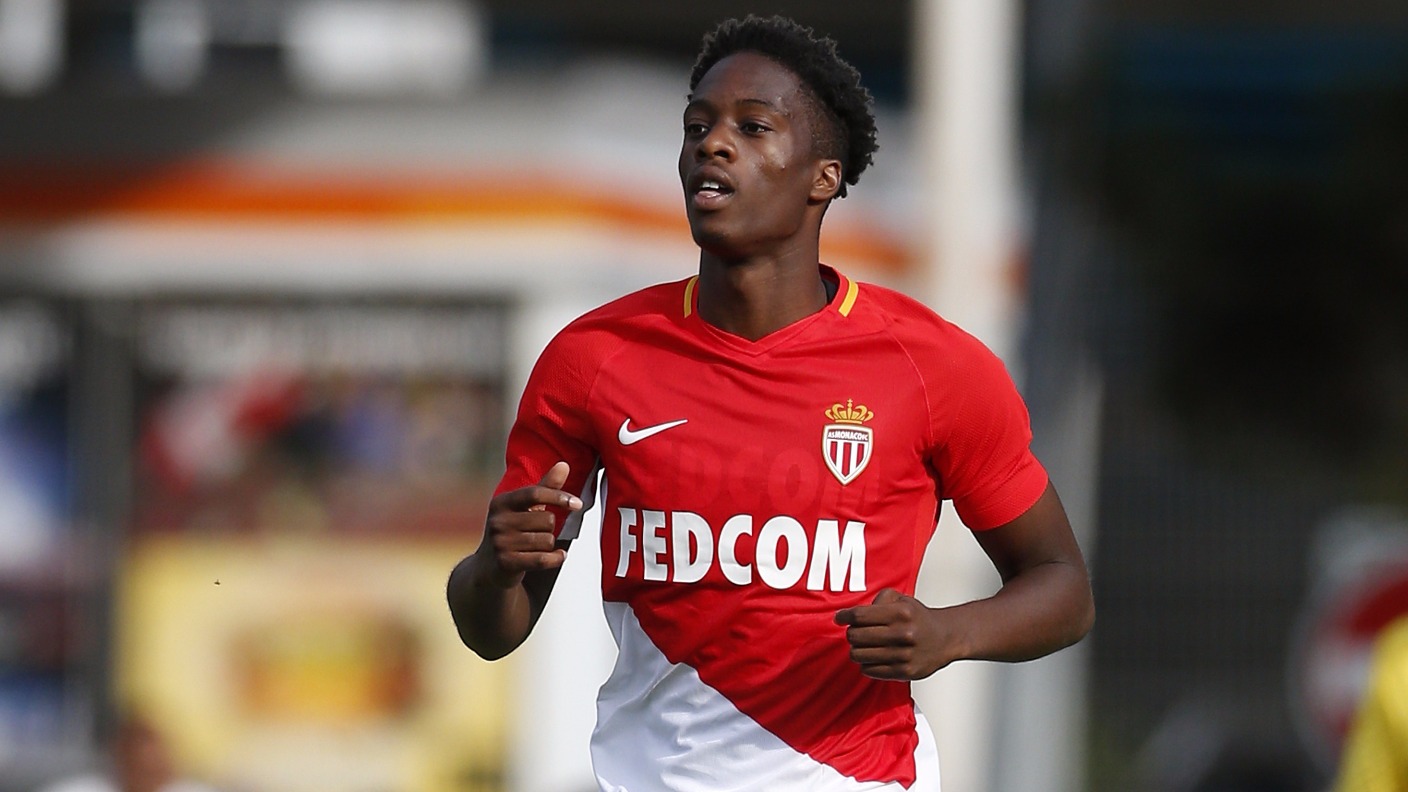 Huddersfield sign Dutch defender Terence Kongolo on loan from French ...