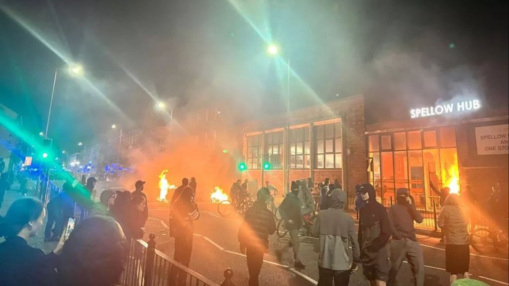 Fundraiser for Spellow Library Hub destroyed by rioters surpasses £ ...