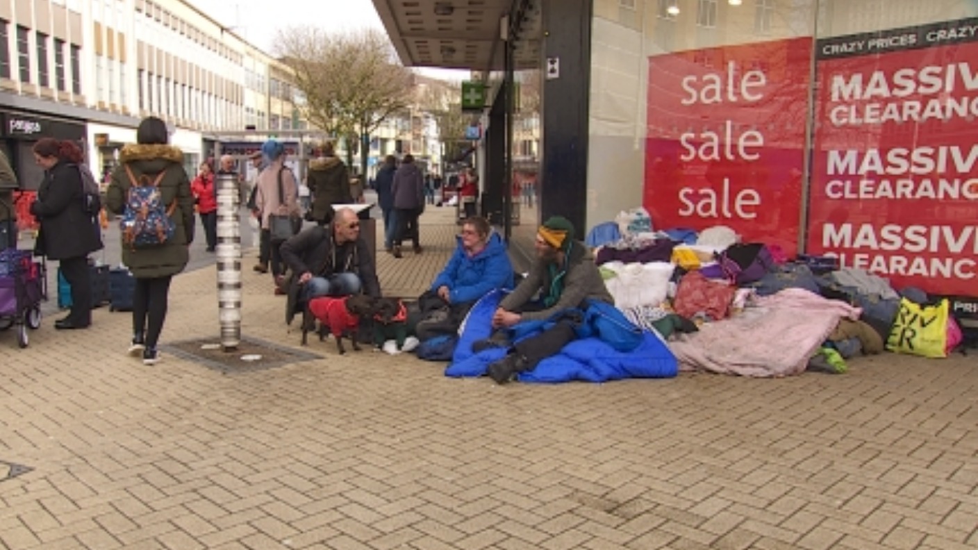Homeless couple ordered to leave Bristol city centre | ITV News West ...
