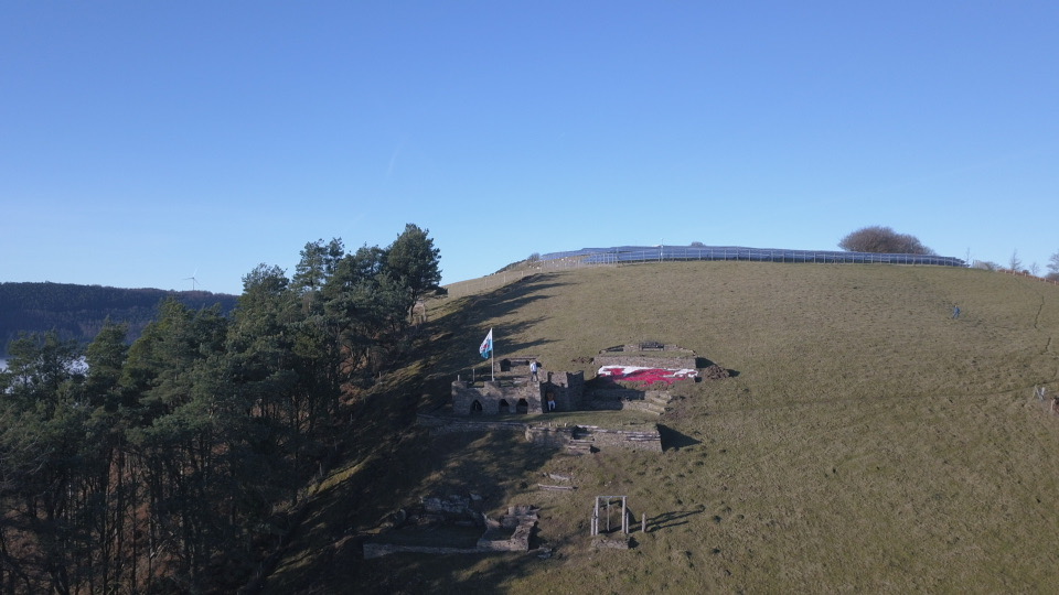 Former homeless veteran builds castle ruins to offer therapy to ...