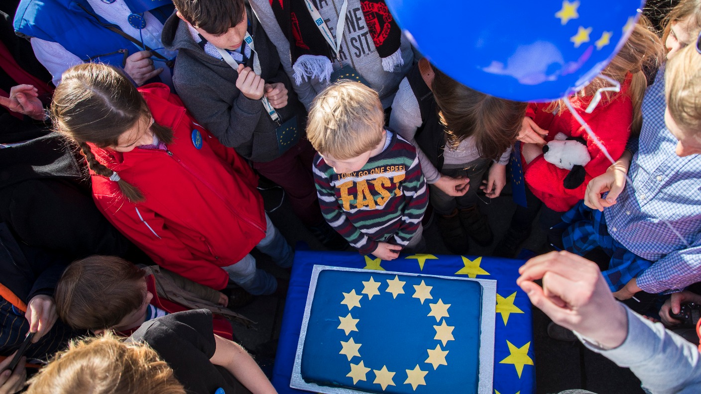 Welsh Government to consult children and young people about their views ...