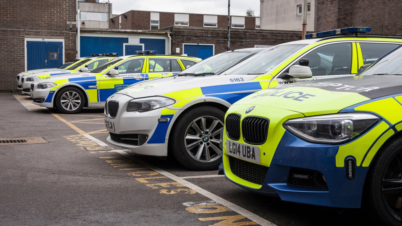 Police take days to respond to emergency calls, watchdog says | ITV News