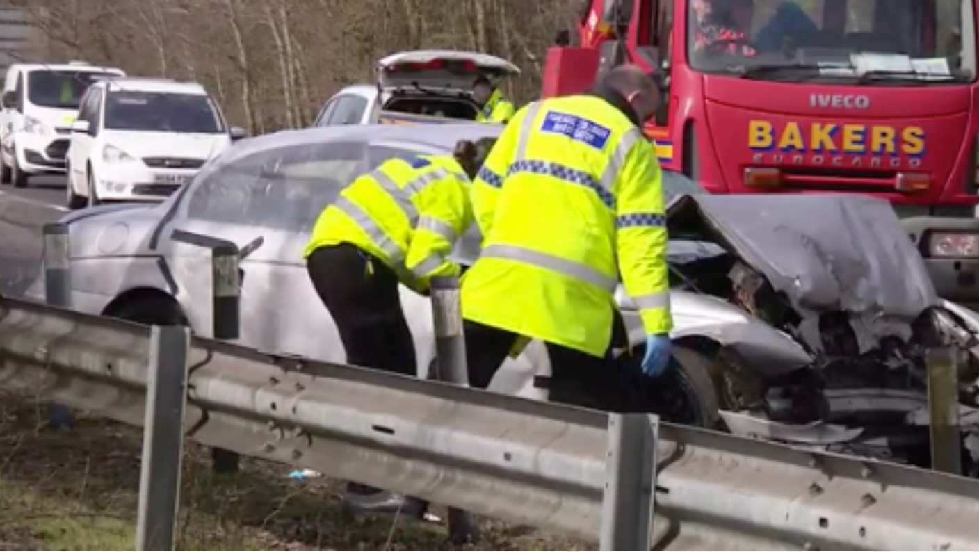 Crash on M3 - 2 men have been arrested | ITV News Meridian
