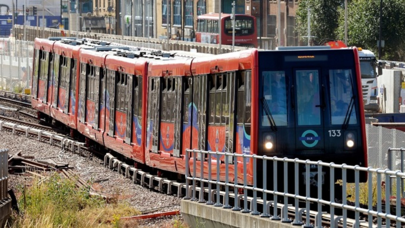 Strike to hit DLR services over London Marathon weekend | ITV News London
