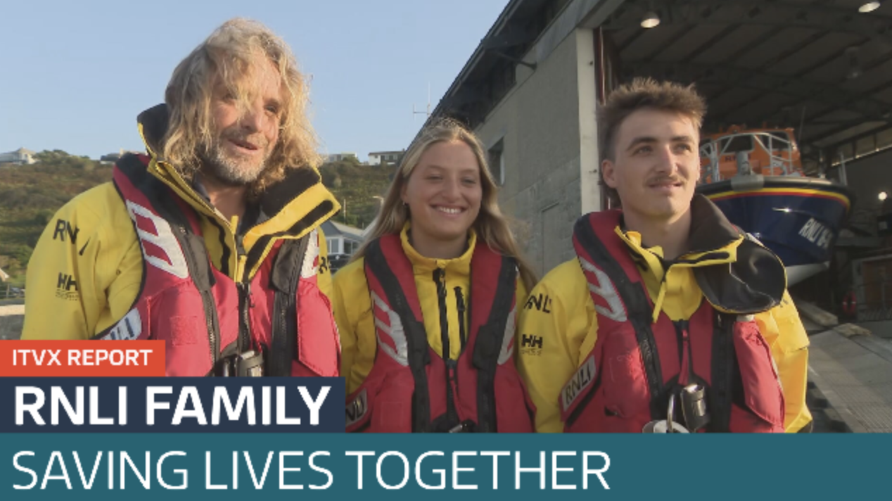 Meet the family volunteering together to save lives for the RNLI ...