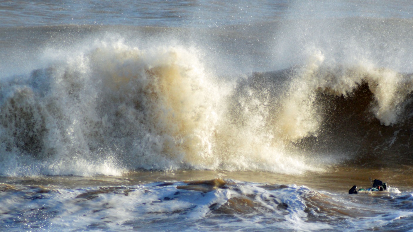 Strong wind and heavy rain warning issued for Anglia region | ITV News ...