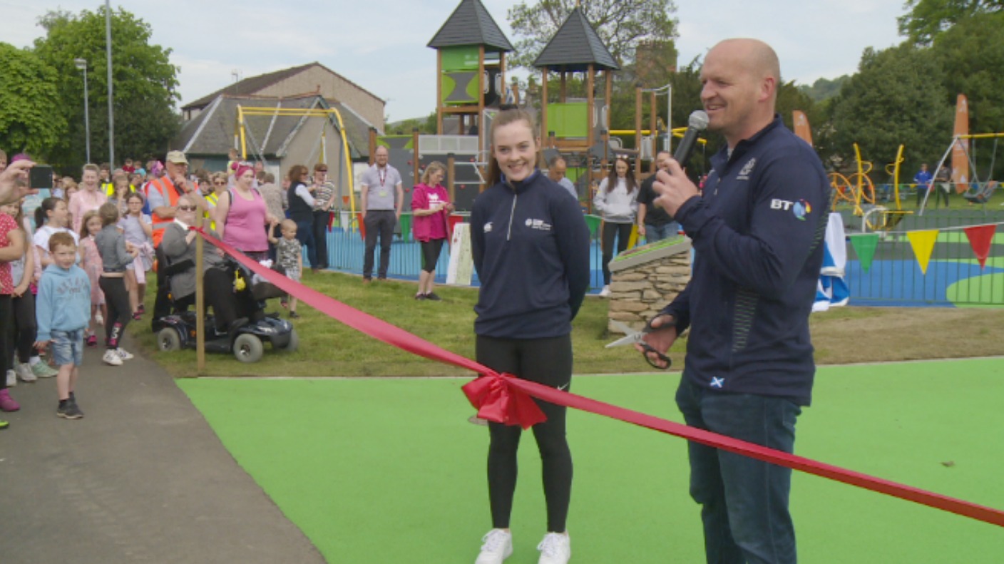 Rugby legend Gregor Townsend opens £290,000 play park in Galashiels ...