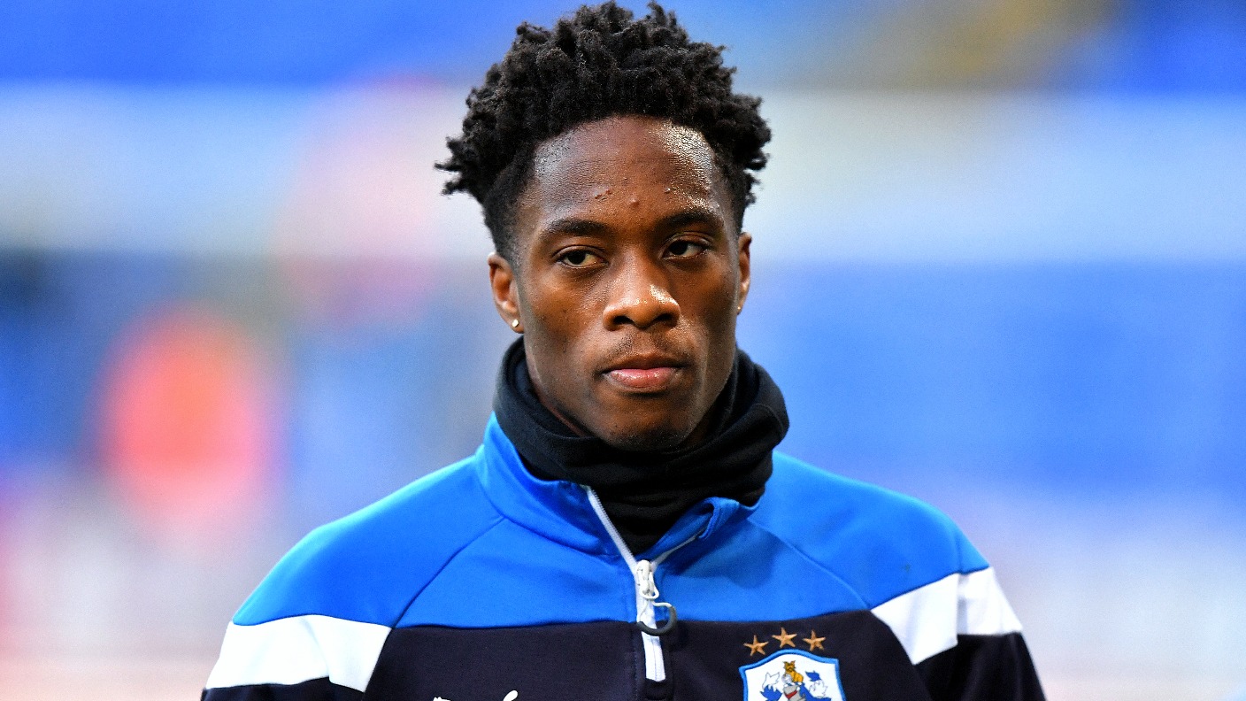 Kongolo signs for Huddersfield Town | ITV News Calendar