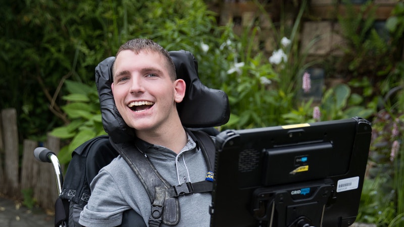 Disabled man tells how Stephen Hawking helped him reach for the stars ...