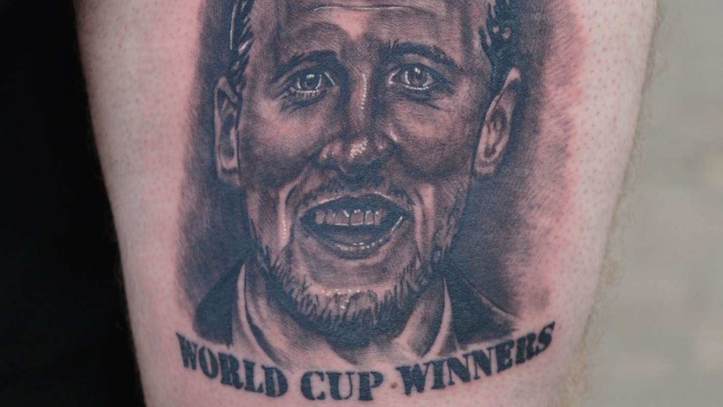 Confident England fan gets 'World Cup winners 2018' tattooed on leg ...