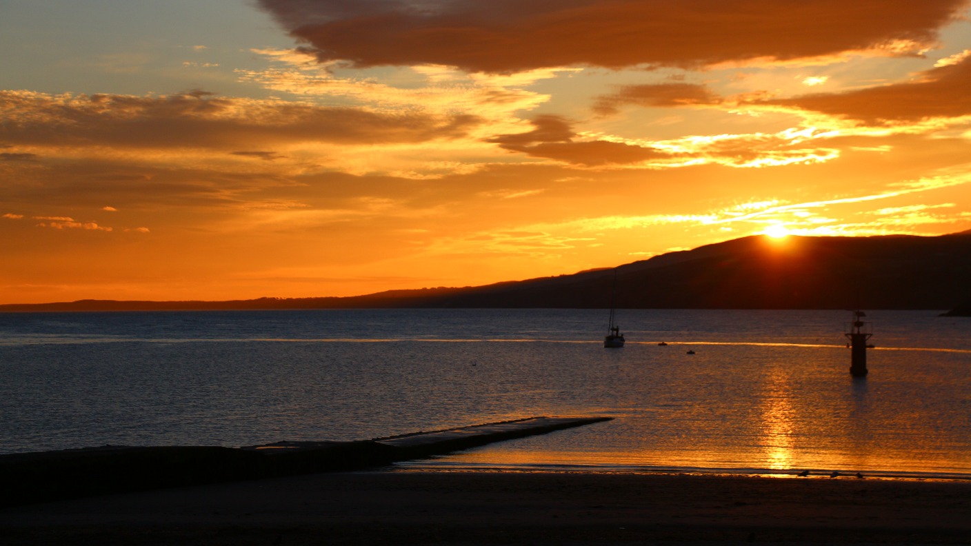 A very warm week for the NW | ITV News Granada