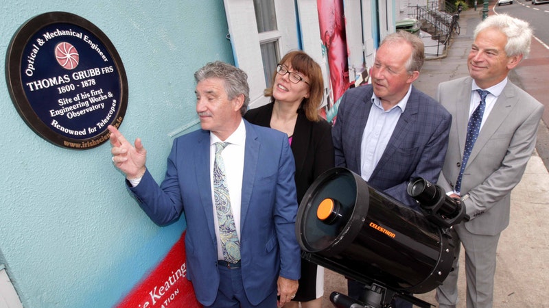 Memorial plaque unveiled to telescope-maker Thomas Grubb | ITV News