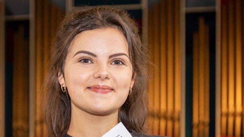 Class Dismissed – teenage actress celebrates exam results | ITV News