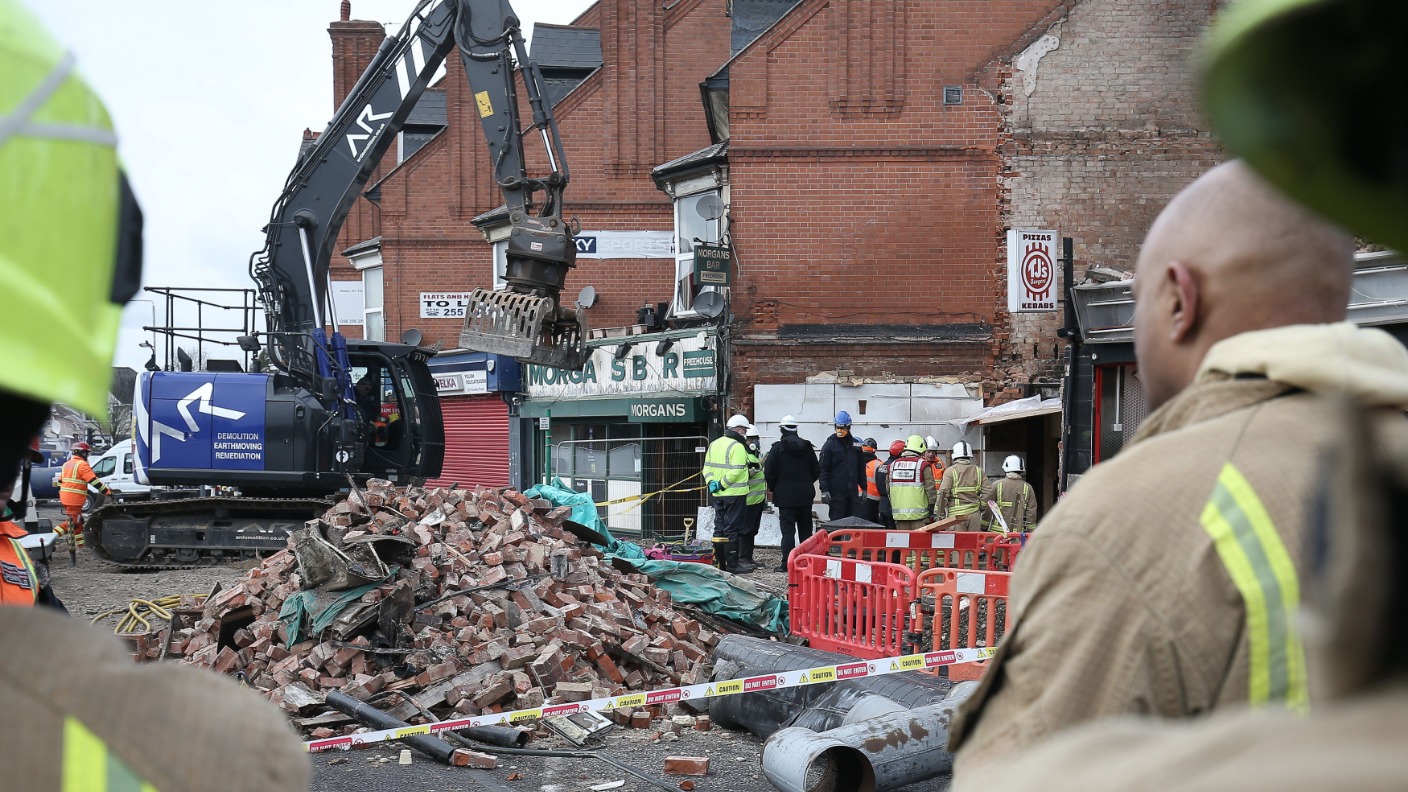 Fourth man arrested over Leicester shop explosion released on bail ...