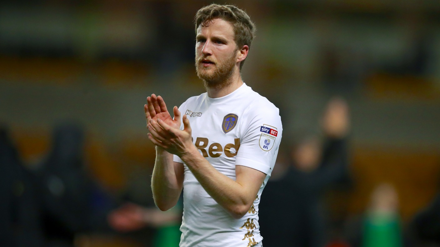 Eunan O’Kane: Luton Town secure late loan deal for Leeds United ...