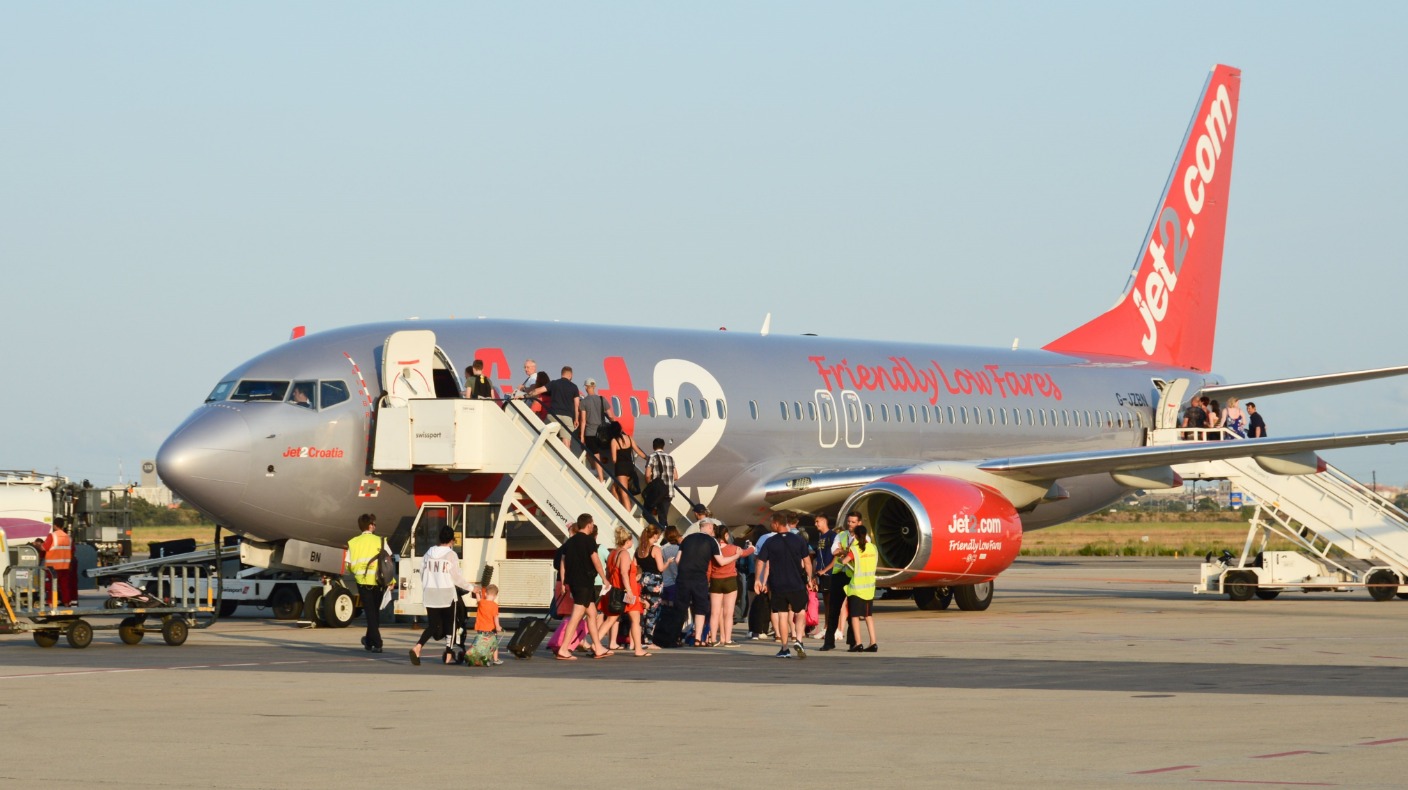 Jet2 announces 500 jobs at Manchester Airport | ITV News Granada