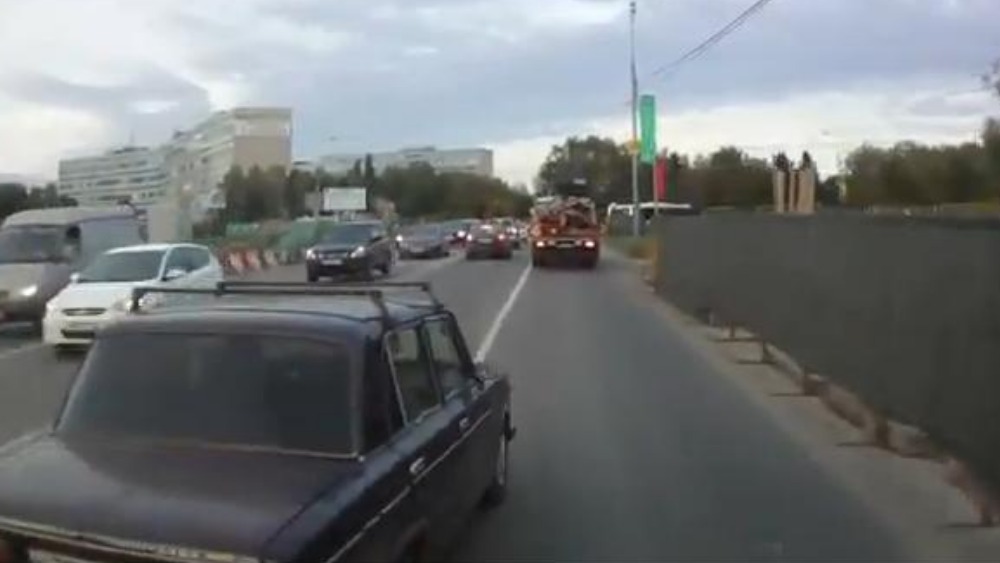 Rude Russian drivers get shunted by 'The Punisher' | ITV News