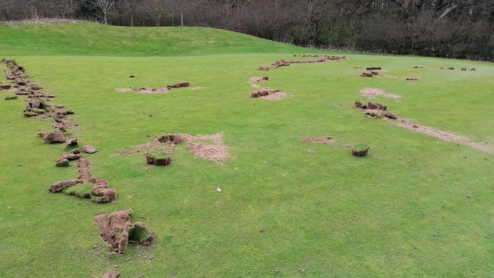 Vandalism means golf club can't reopen | ITV News Anglia