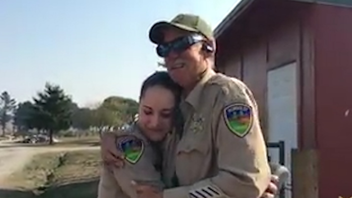 ‘The whole world is lit up’: Colour blind police deputy sees life in ...