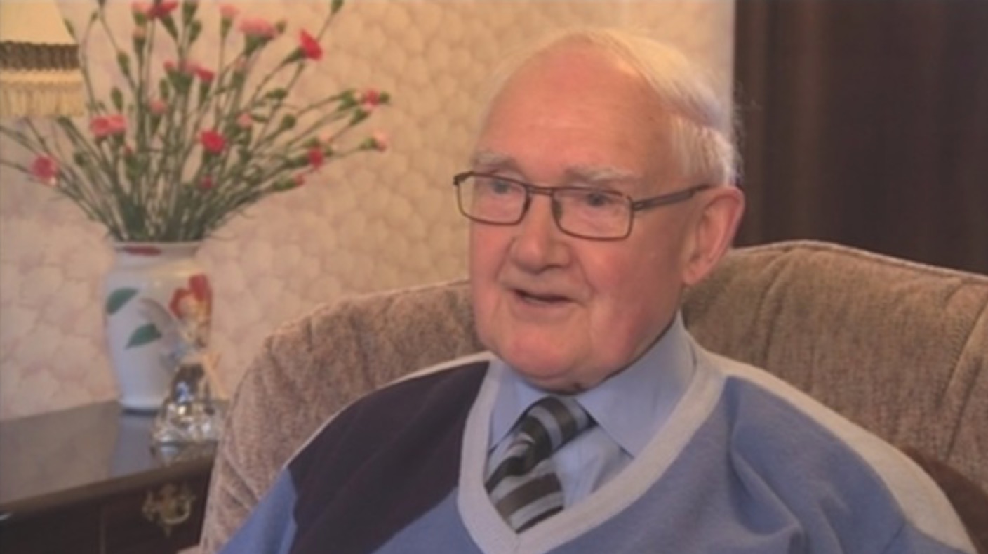 Britain's oldest ice cream man dies aged 96 | ITV News Border