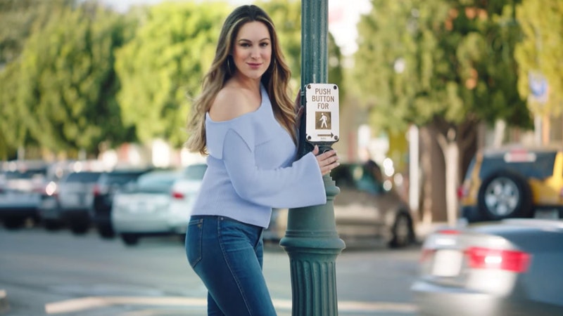 Skechers ad featuring model Kelly Brook cleared over ‘objectifying ...