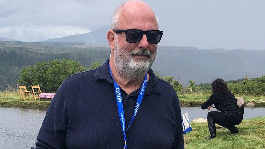 Roger Michell: Notting Hill and Venus director dies aged 65 | ITV News