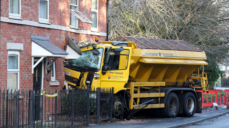 Gritter Lorry Crashes Into House In Cheshire Village Itv News