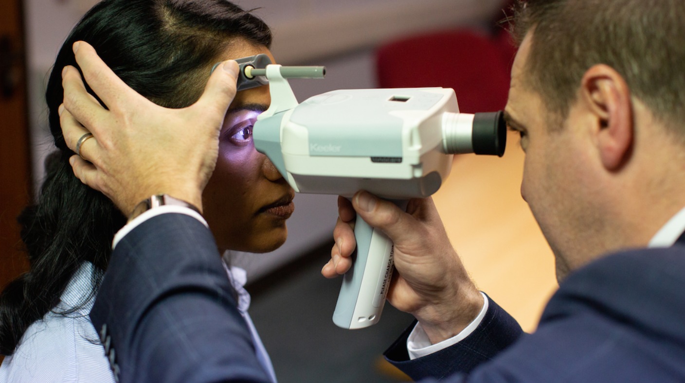 Eye tests offered in Berkshire as part of health campaign | ITV News ...