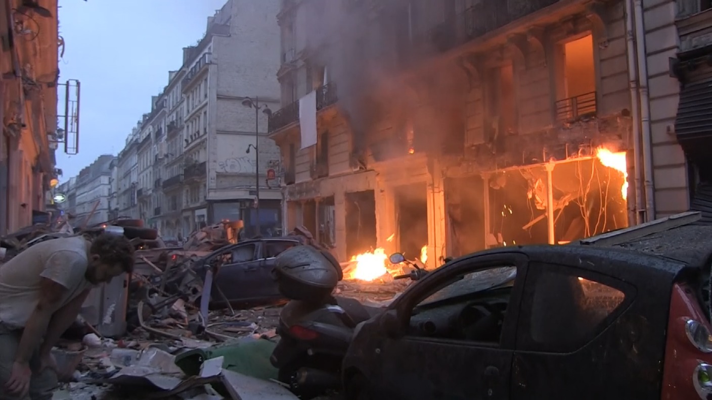 Firefighters among three killed in explosion at Paris bakery 'caused by ...