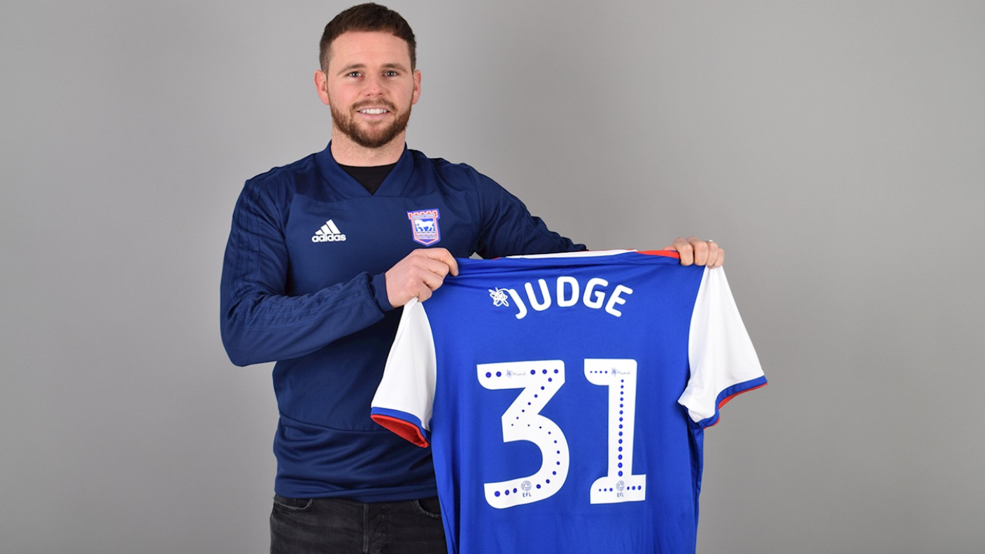 Alan Judge: Ipswich Town sign midfielder from fellow Championship side ...