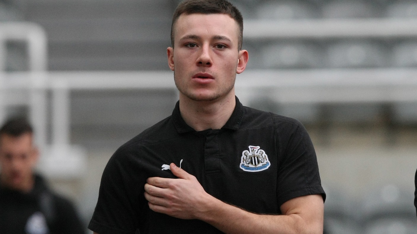 Callum Roberts: Colchester United bring in Newcastle United winger on ...