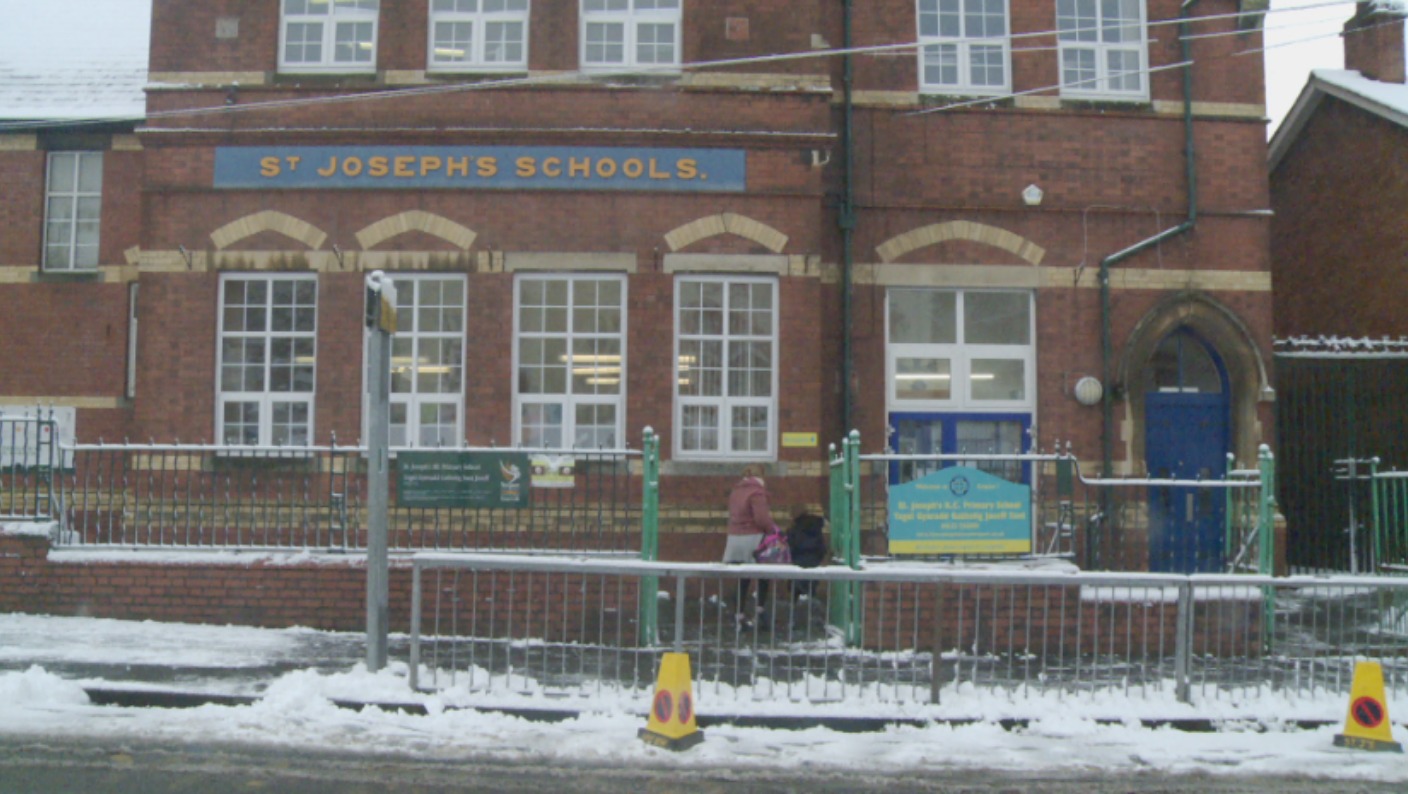 How one school in Newport opened despite the snow | ITV News Wales