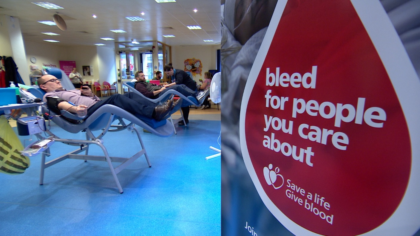 Valentine's Day campaign to encourage blood donation in Manchester ...