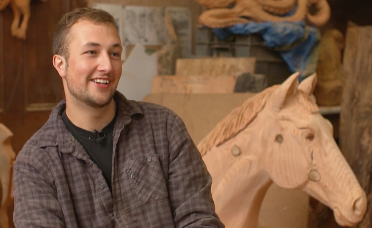 Border Life: Dumfriesshire chainsaw carver crowned Canadian TV champion ...