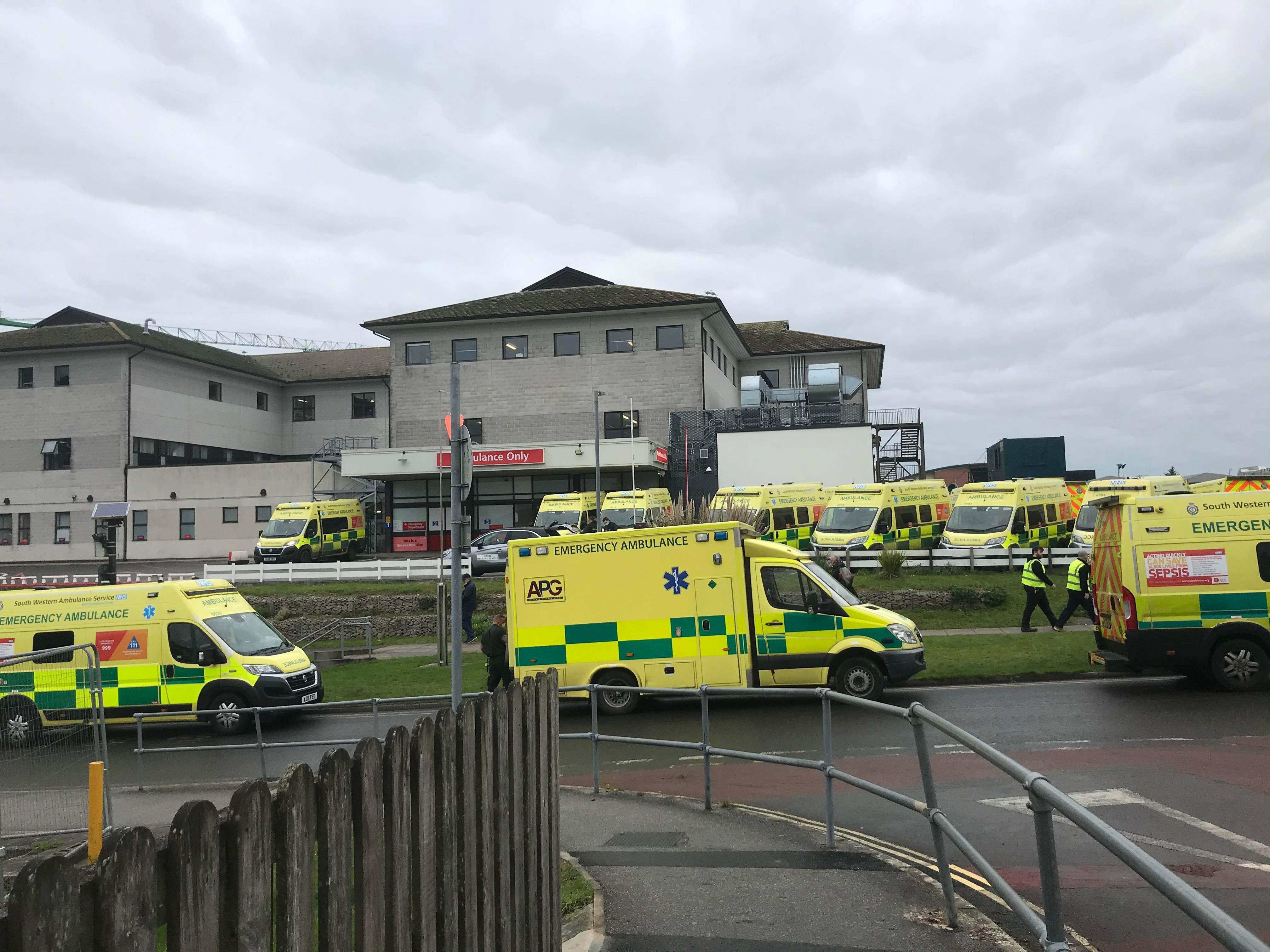 Pictures show long queue of ambulances outside Cornwall hospital | ITV ...