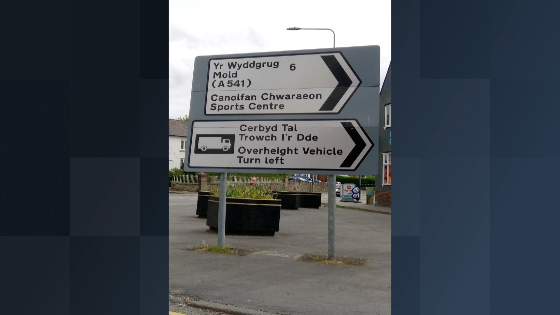 Left or right? Council to remove sign giving drivers different ...