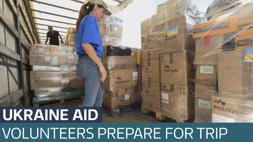 Volunteers prepare for aid trip to Ukraine - Latest From ITV News