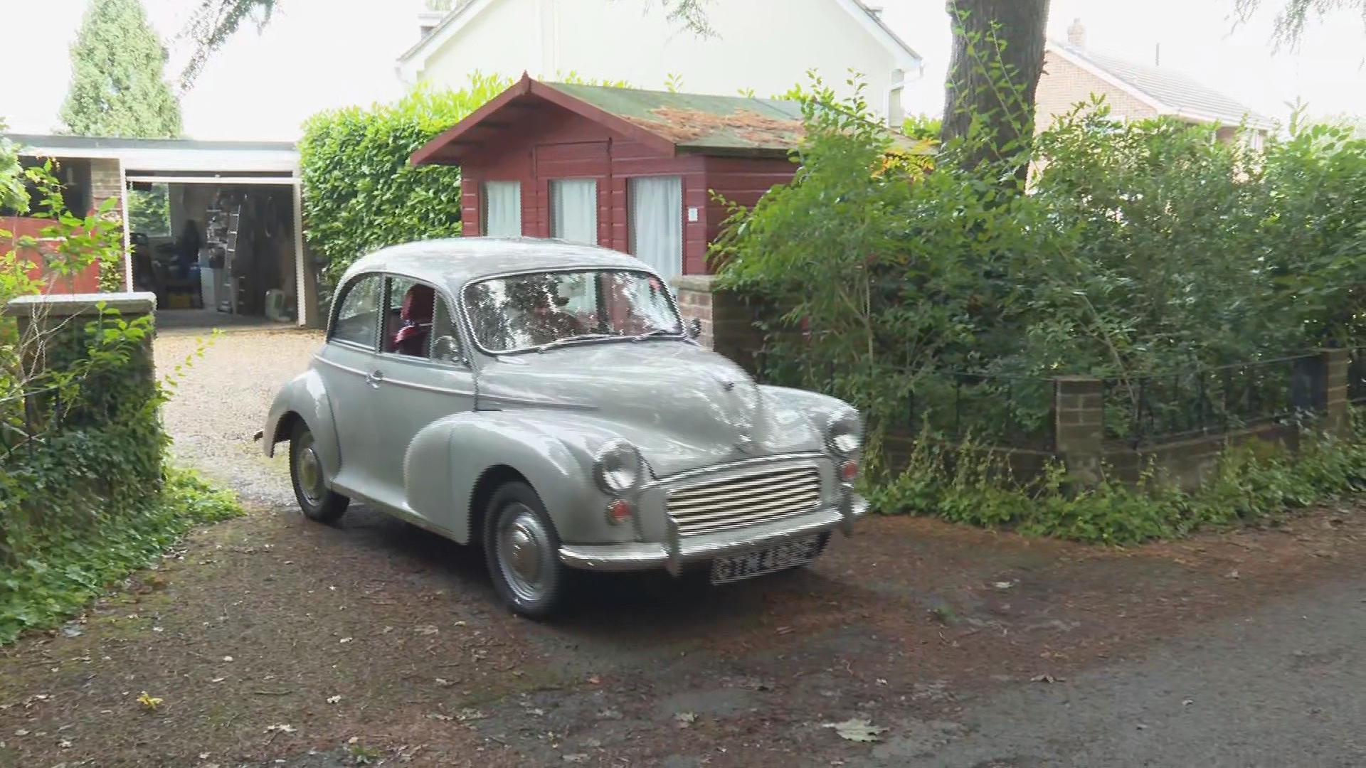 Dorset man still driving Morris Minor he passed his test in almost 50 ...
